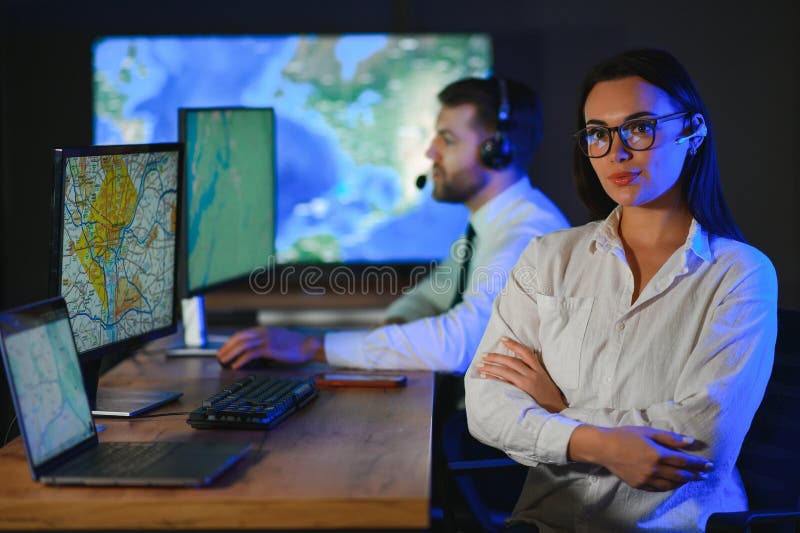 Dispatching Support Centers for Freight Transportation. Logistics and ...