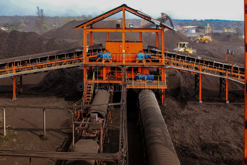 Displacement of Coal Mining Product Conveyor Lines Stock Photo - Image ...