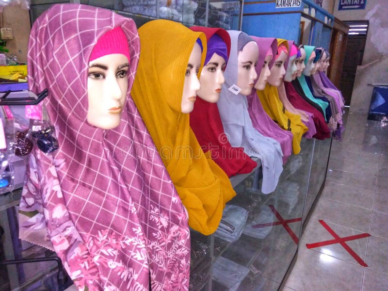 Display Dolls for Shop Items Stock Image - Image of display, mode ...