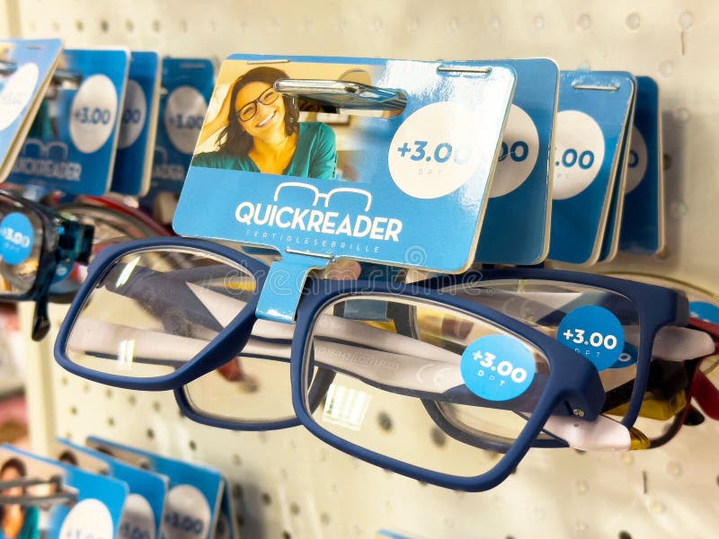 Display of +3.00 Reading Glasses in Retail Store Editorial Photography ...