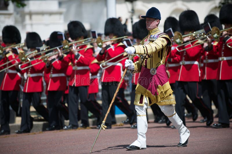 Dispositifs Protecteurs De Grenadier Image stock éditorial - Image du ...