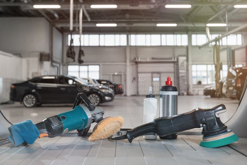 Dispositivos para lustrar imagem de stock. Imagem de reparo - 120216707