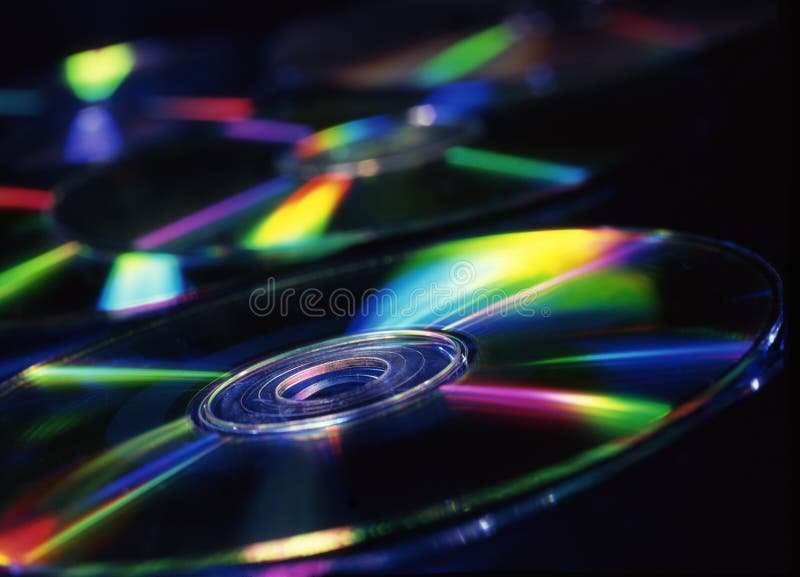 Disques compacts image stock. Image du lueur, brillant - 7352011