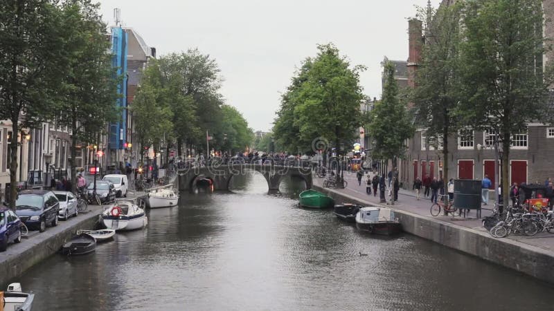Districto De Luz Roja Amsterdam Metrajes - Vídeo de europa, ciudad ...