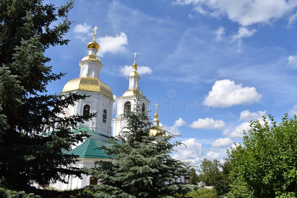 Trinity Cathedral in Holy Trinity Seraphim-Diveevo Convent, Diveevo ...