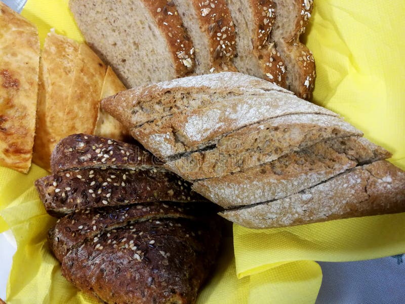 Divers types de pain photo stock. Image du produits - 111876408