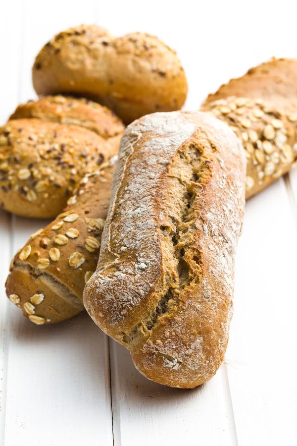 Diverse broden stock foto. Image of broden, eten, bakkerij - 37087826