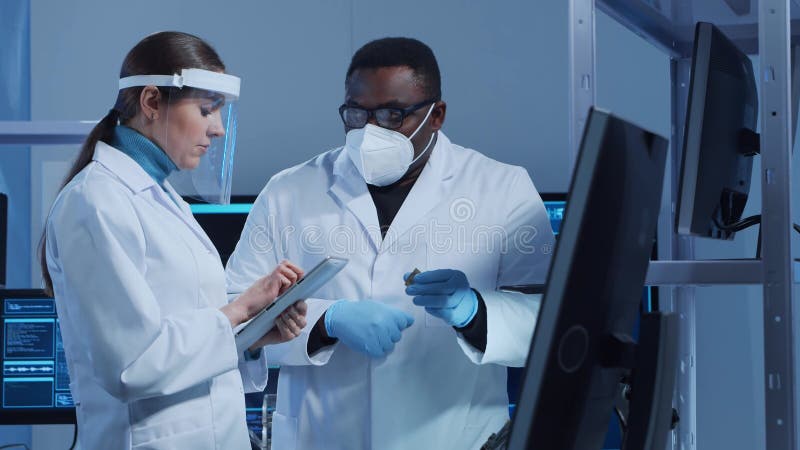 Diverse Team of Microelectronic Engineers Discuss Current Developments ...