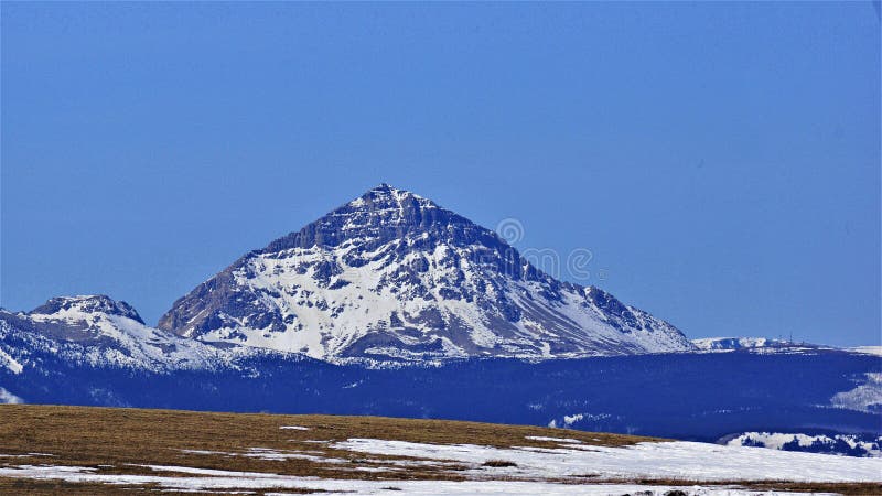 Divide Mountain, Fall stock image. Image of foliage, cloudless - 47935937