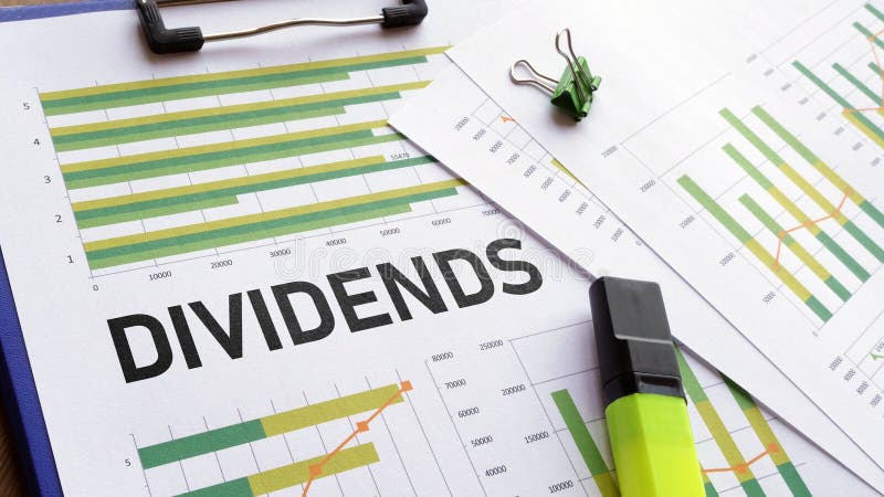 Dividends are Shown with Financial Charts. Dividend Investing Stock ...