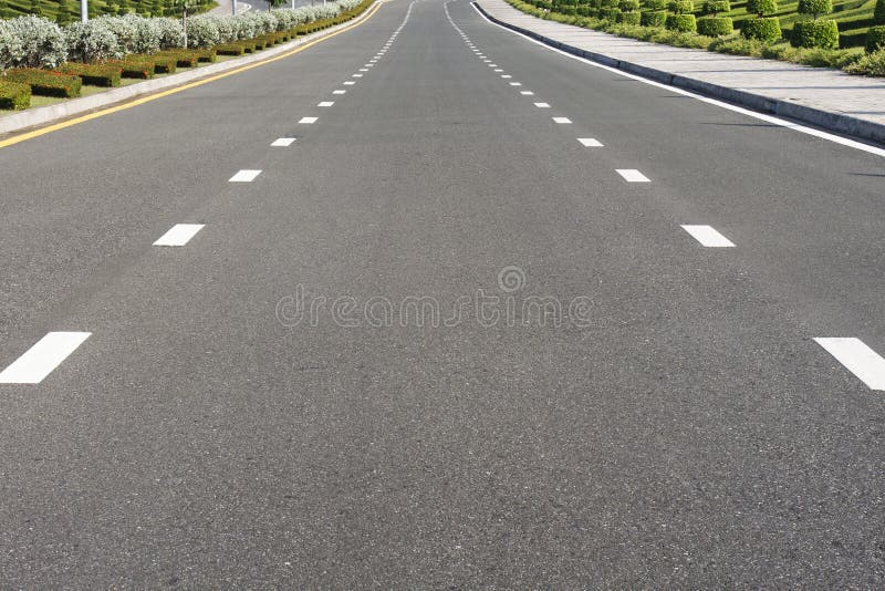 Dividing Line on Surface Road Stock Image - Image of space, clean: 42350153