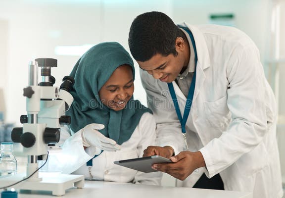 Diving into Some Scientific Archives. Two Scientists Using a Digital ...