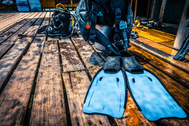 Diving sport stock photo. Image of diver, ocean, breath - 32366988