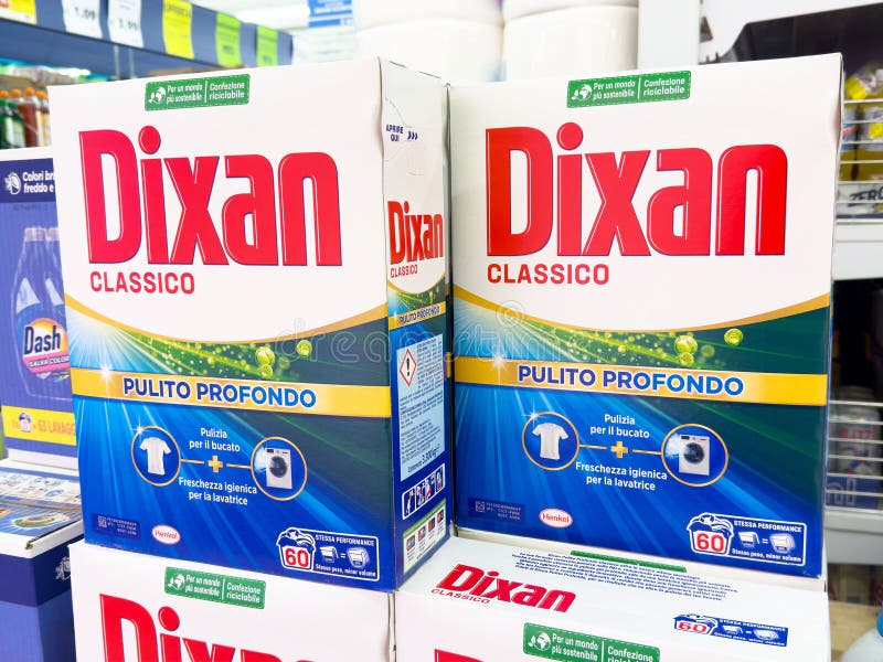 Dixan Classico Detergent Boxes in Supermarket Aisle Display Editorial ...
