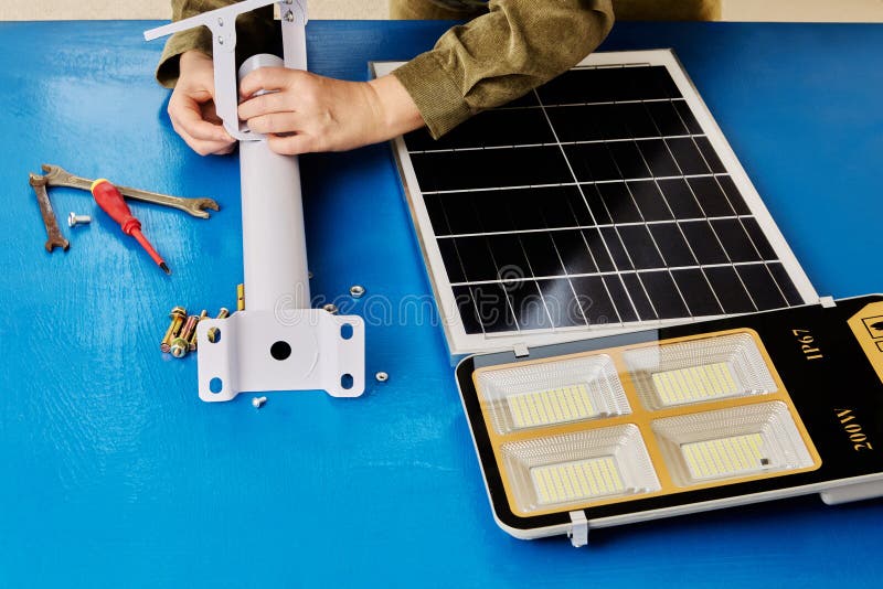 DIY Assembly of Mounting Bracket for Holder of Solar Panel and an LED ...