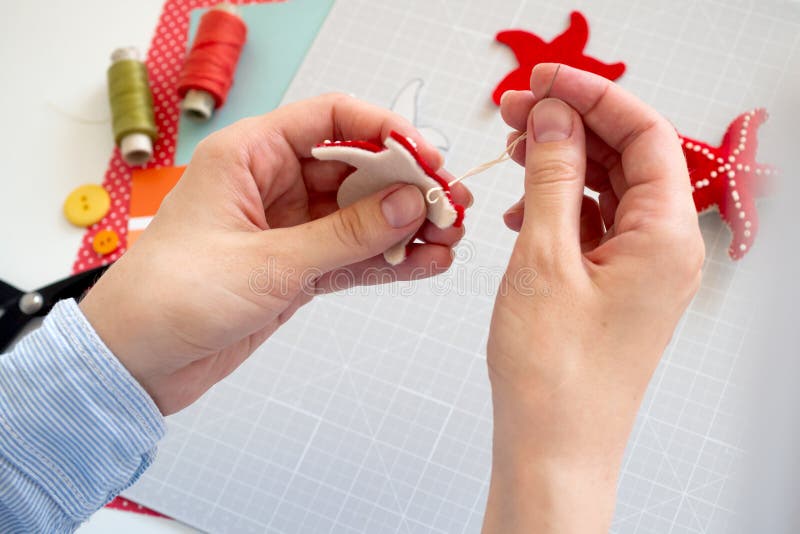 DIY Instruction. Step by Step Tutorial. Making Summer Decor - Wreath of ...