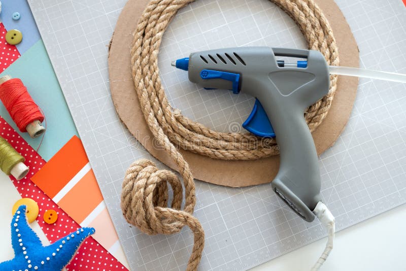 DIY Instruction. Step by Step Tutorial. Making Summer Decor - Wreath of ...