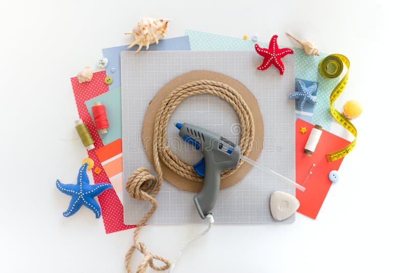 DIY Instruction. Step by Step Tutorial. Making Summer Decor - Wreath of ...
