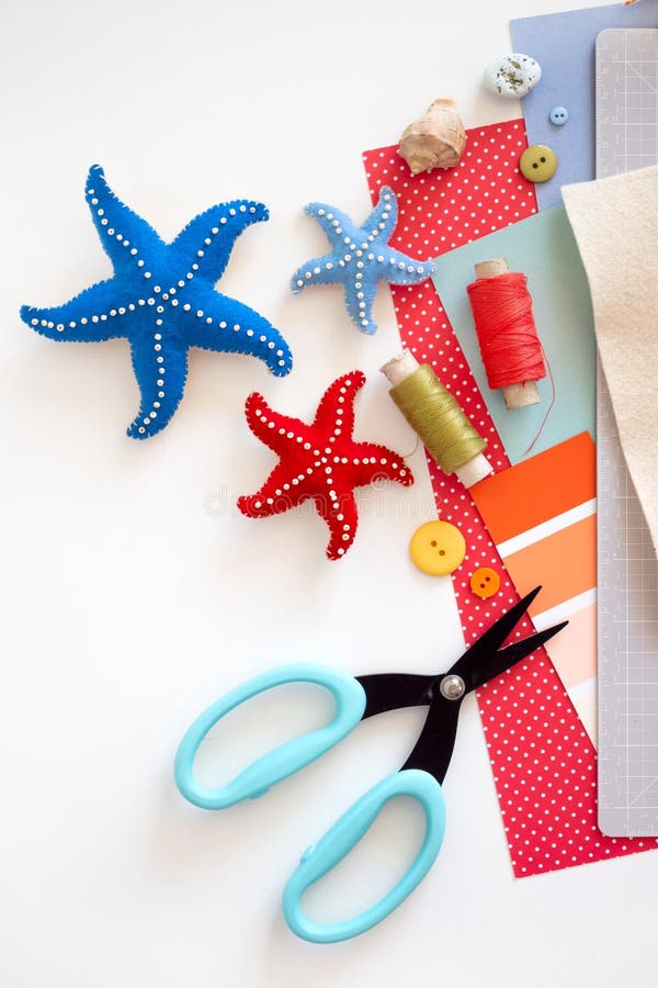 DIY Instruction. Step by Step Tutorial. Making Summer Decor - Wreath of ...