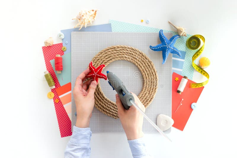 DIY Instruction. Step by Step Tutorial. Making Summer Decor - Wreath of ...