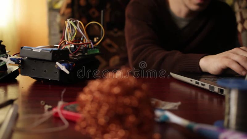 DIY, the Machine on Electronic Control. Home Experiments, Robotics ...