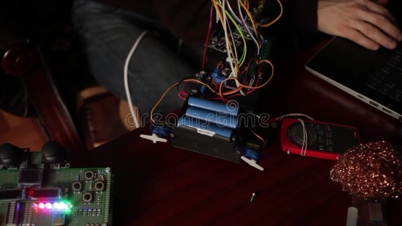 DIY, the Machine on Electronic Control. Home Experiments, Robotics ...