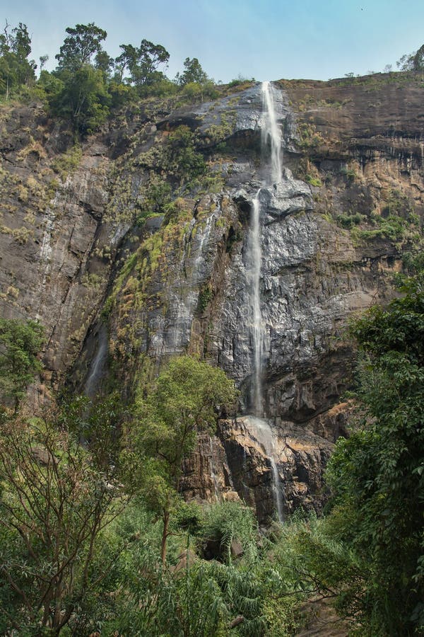 The Diyaluma Falls In Koslanda Stock Image - Image of indian, ceylon ...