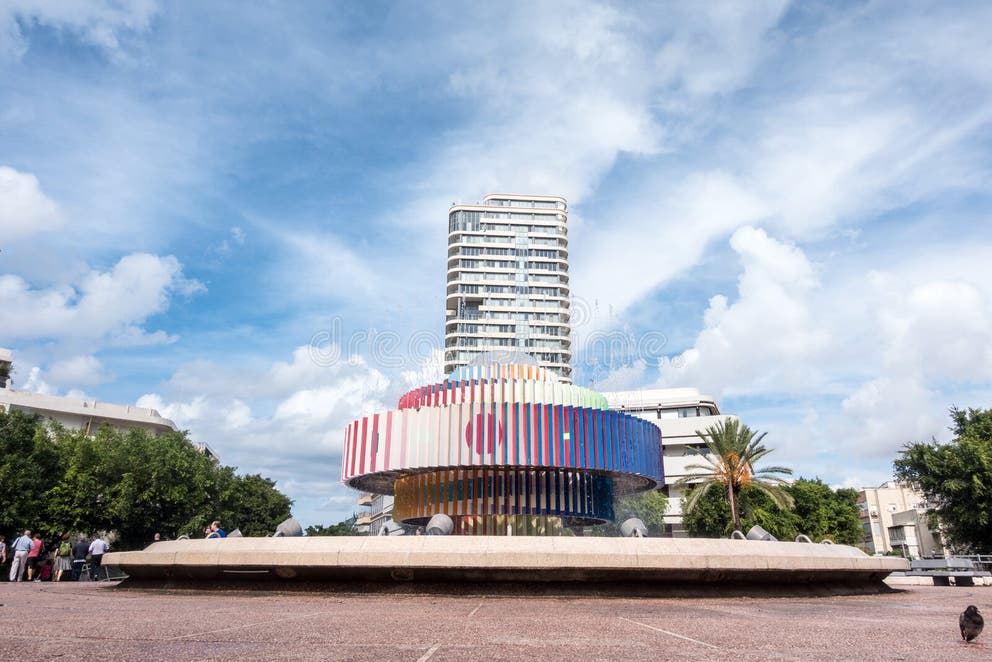 Dizengoff Square, Tel Aviv editorial stock photo. Image of dizengoff ...