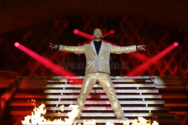 DJ Bobo editorial stock photo. Image of microphon, event - 27618883