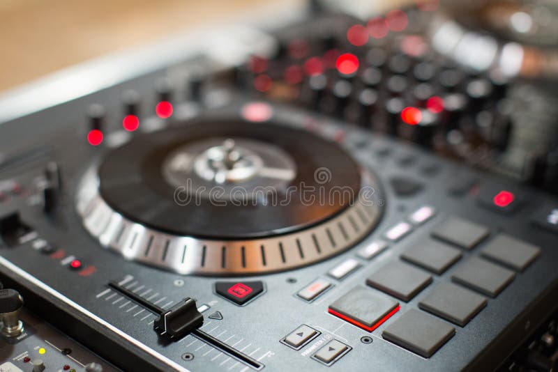 DJ Playing Mixing Music on Vinyl Turntable Stock Image - Image of hand ...