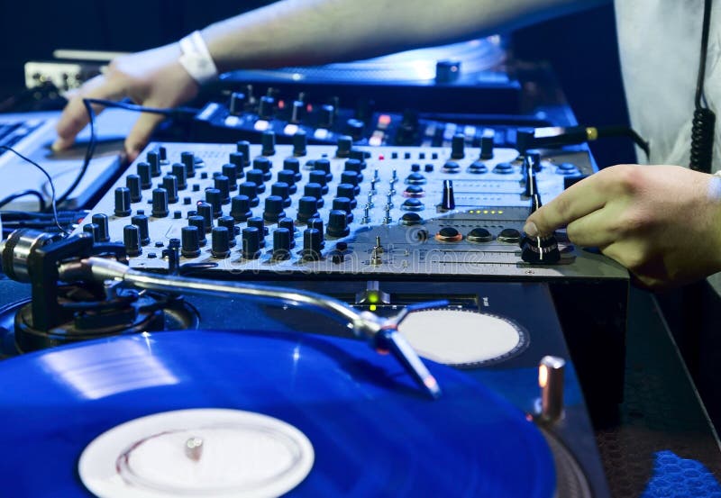 DJ Plays Set in Vinyl Player Stock Image - Image of disco, panel: 28441535