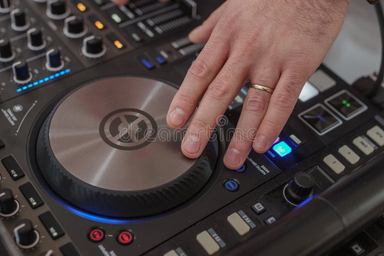 A Dj S Hand on the Dj Table Stock Image - Image of disc, vehicle: 145534187