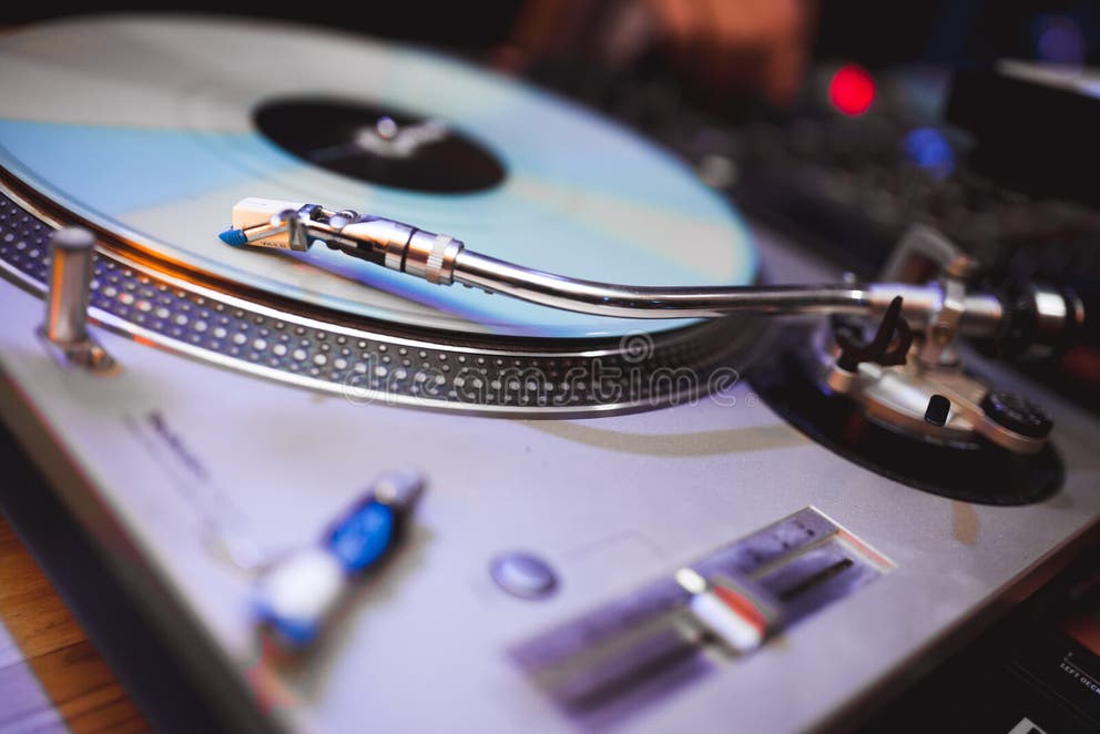 DJ vinil turntable stock photo. Image of computing, white - 64845628