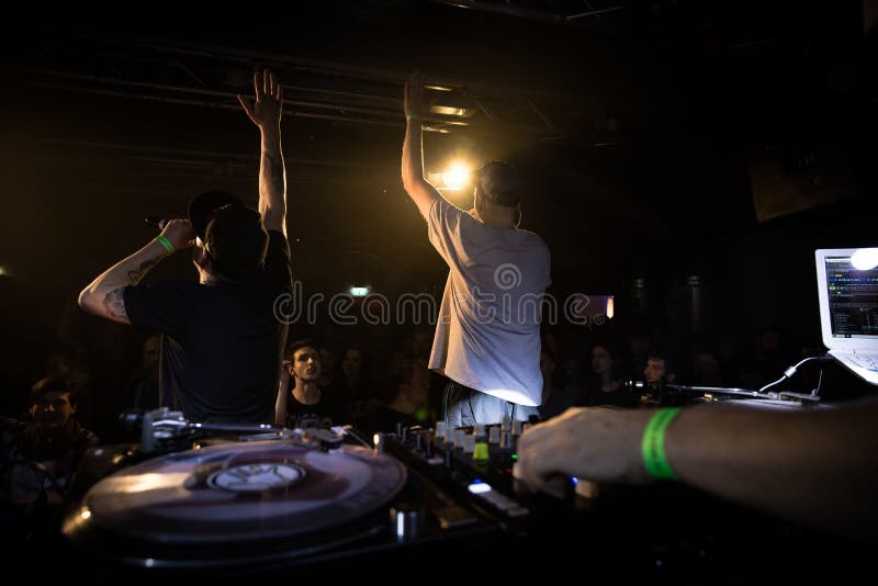 Dj editorial stock image. Image of concert, audience - 89229179