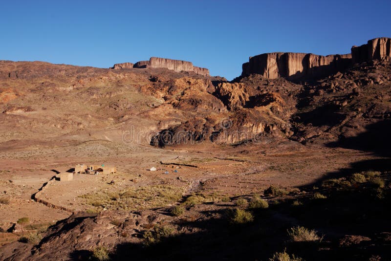 Djebel Saghro (Marokko) stock afbeelding. Image of afrika - 22589405