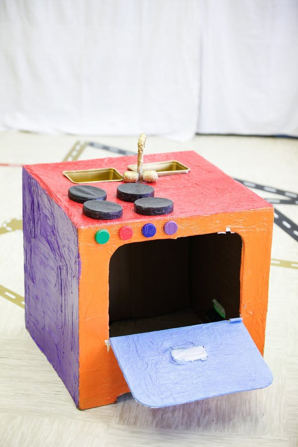 Do-it-yourself Kitchen Stove, Made from Paper Box Stock Image - Image ...