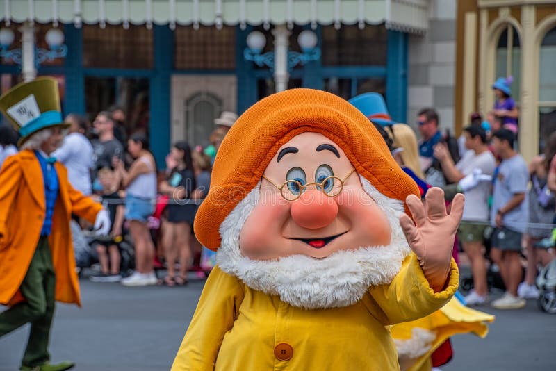 Doc Character at DIsney Magic Kingdom Editorial Photo - Image of world ...
