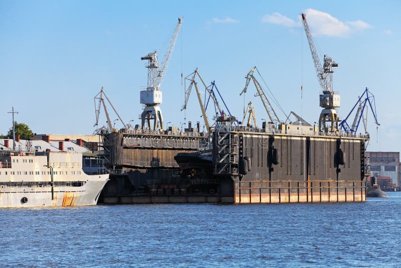 Doca seca imagem de stock. Imagem de moinho, planta, seco - 35258119