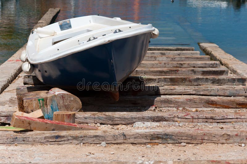 Doca seca do barco imagem de stock. Imagem de pesca, toupeira - 21134817