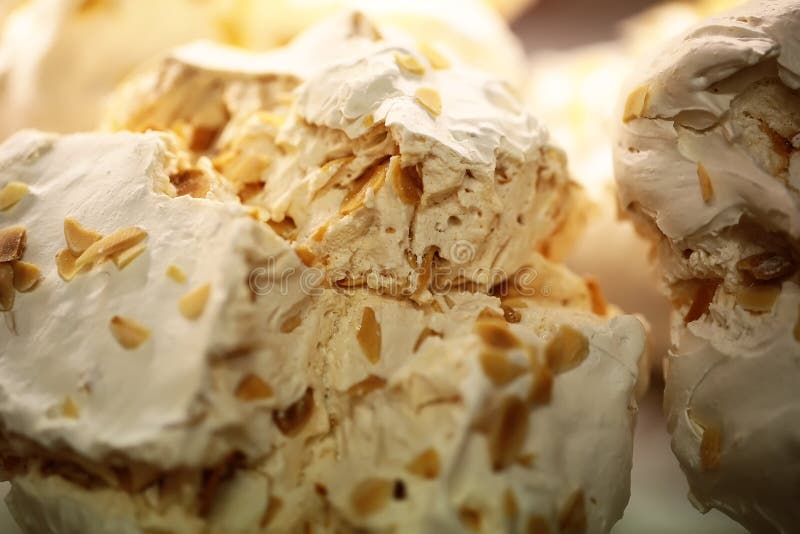Doce italiano do torrone imagem de stock. Imagem de relaxe - 21934735