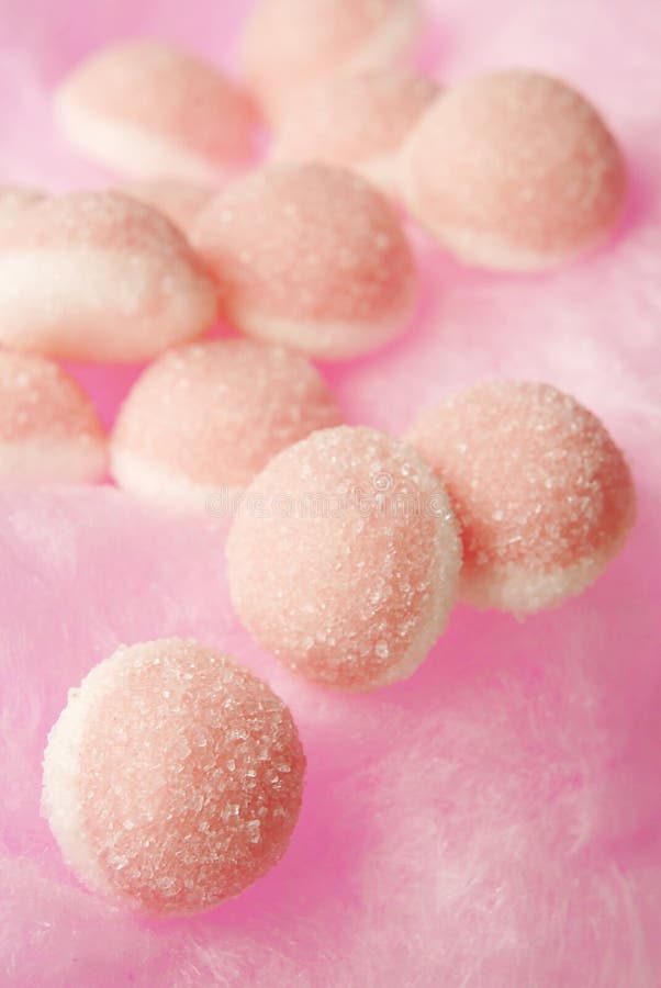 Doces cor-de-rosa foto de stock. Imagem de alaranjado - 14031152