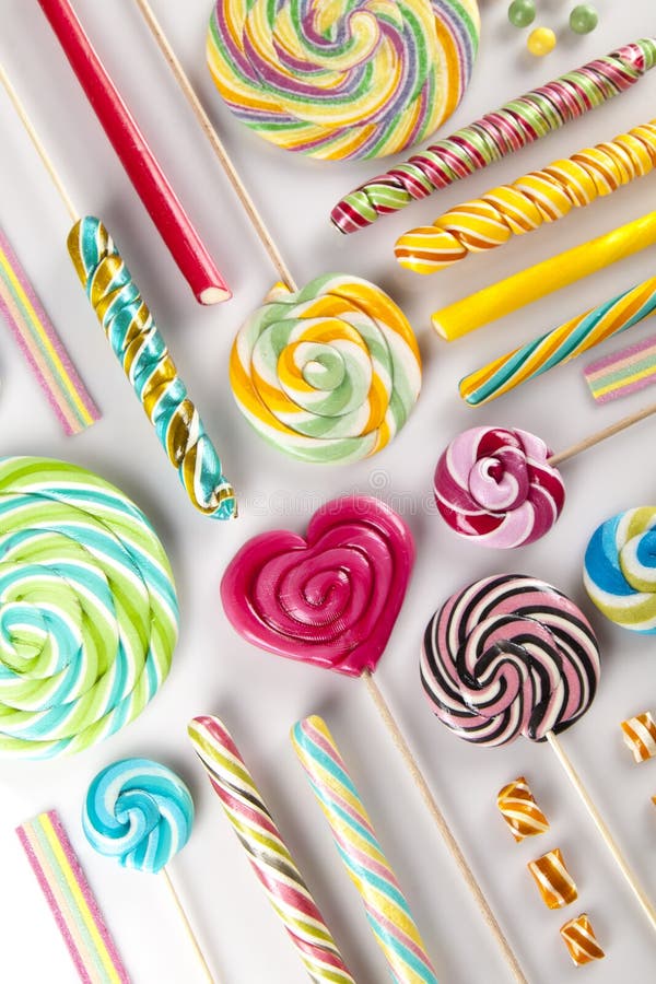 Doces Da Goma Colorida E Pirulitos E Bolas De Goma Doces Imagem de ...