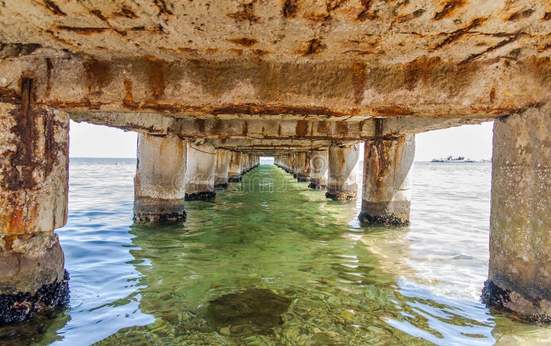 Dock Concrete Pillar Under Dock Stock Image - Image of vacant, ocean ...