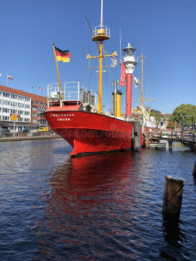 Dock Ratsdelft in Emden editorial stock image. Image of harbor - 186300589