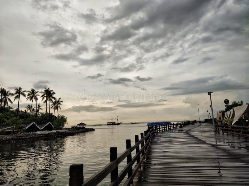 From the Dock Right the Ocean, Silence of the Sea Stock Image - Image ...