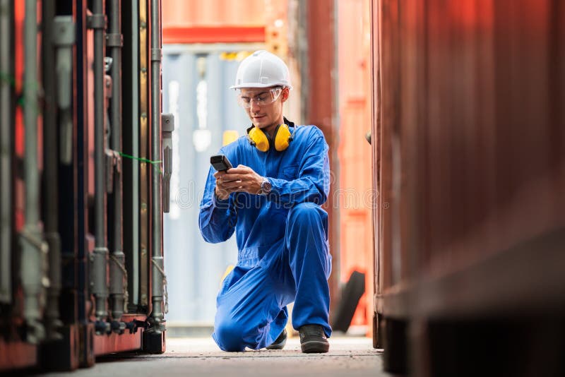 438 Quality Control Worker Safety Vest Stock Photos - Free & Royalty ...