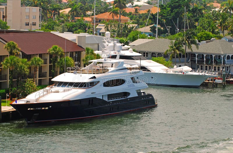 Luxury boat dock stock image. Image of waterway, coast - 3136951
