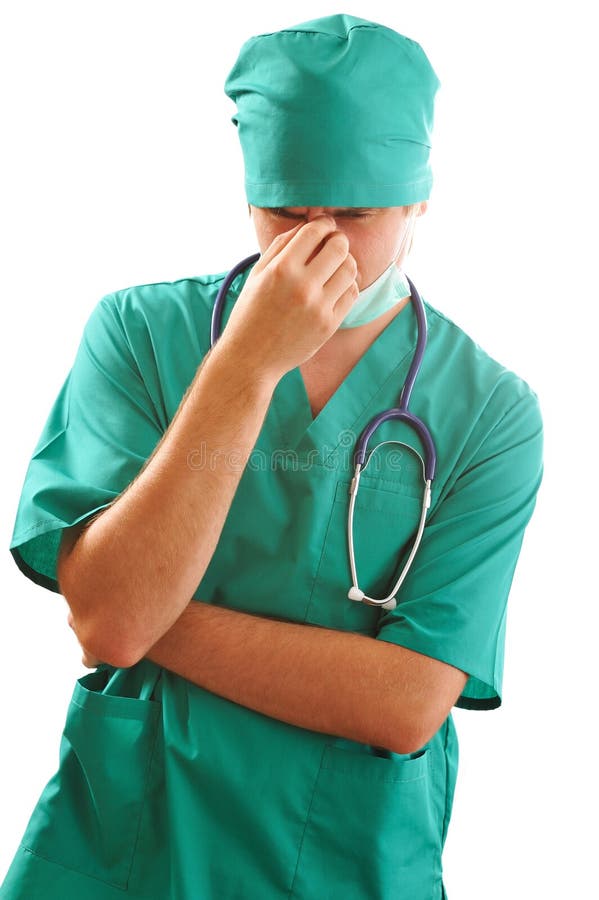 El Doctor Cansado Y Con Exceso De Trabajo Está Durmiendo En El ...