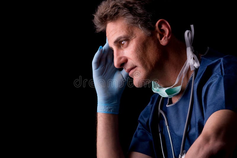 Doctor cansado imagen de archivo. Imagen de cuidado, confidente - 32786947