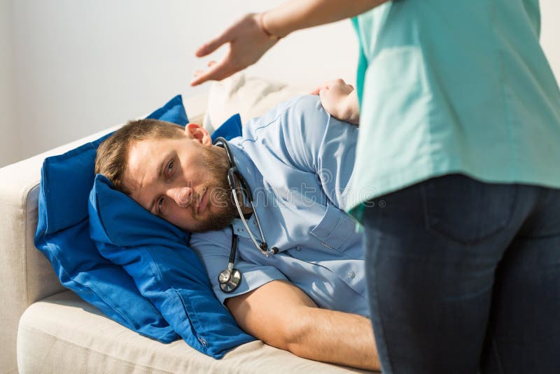 23,537 Médico Cansado Fotos de stock - Fotos libres de regalías de ...